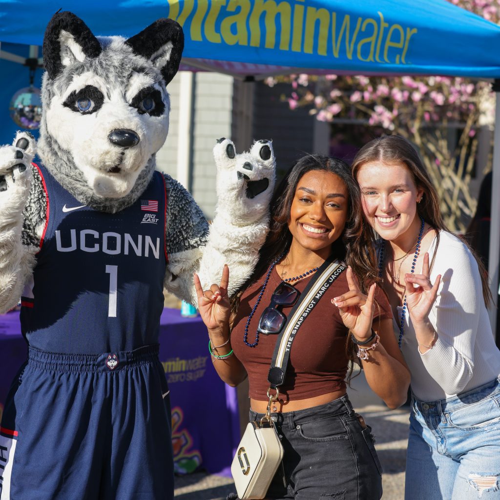 Home | UConn Foundation